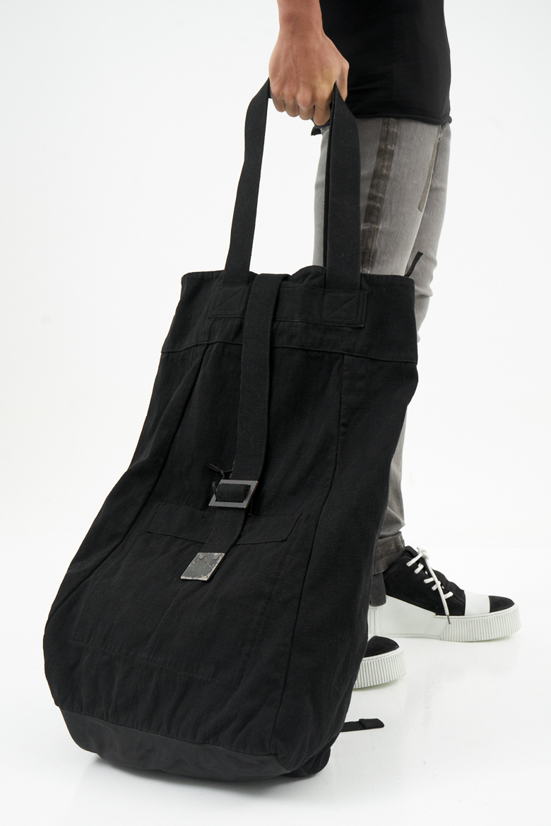 BORIS BIDJAN SABERI | TOTE BAG 1 BLACK | L'ARMOIRE BORIS BIDJAN SABERI | TOTE BAG 1 BLACK | L'ARMOIRE
